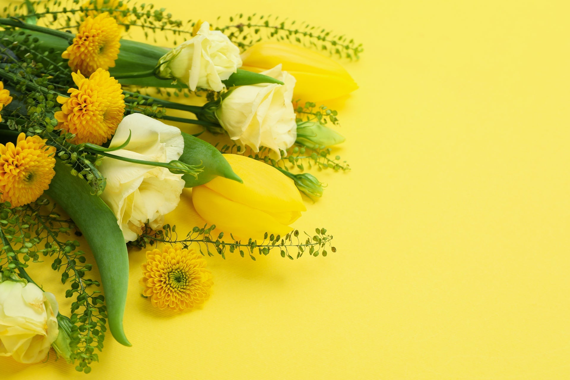 Yellow Flowers flowers in Miami, FL | Cypress Gardens Flower Shop ...